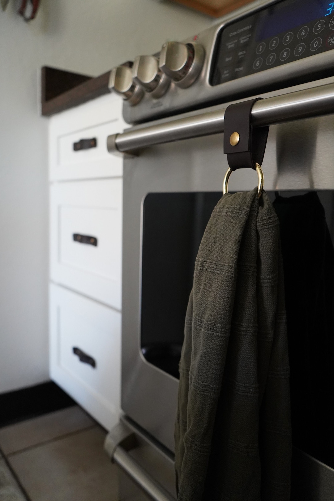 Leather & Metal Oven Towel Ring Hanger Kitchen Door Handle Towel ...