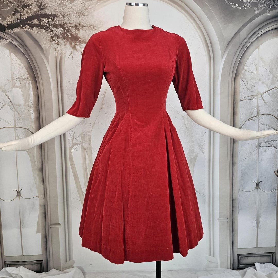 Vintage 1950s Red Velvet Fit and Flare Dress Gown Half Sleeve Pin up ...