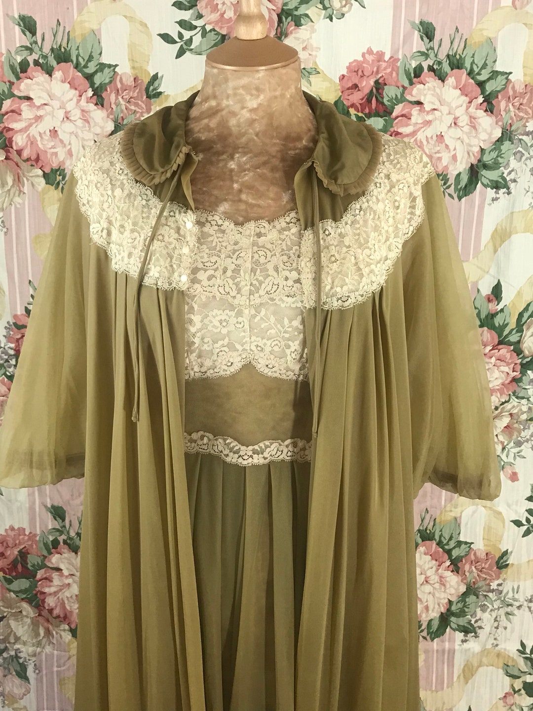 New~moss Green and Linen Beige Vanity Fair Peignoir Set - Etsy
