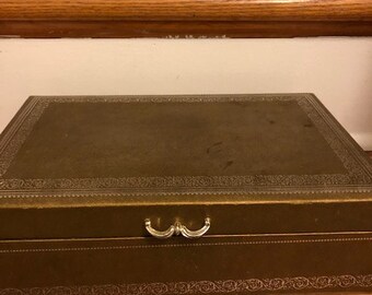 Mele jewelry box | Etsy