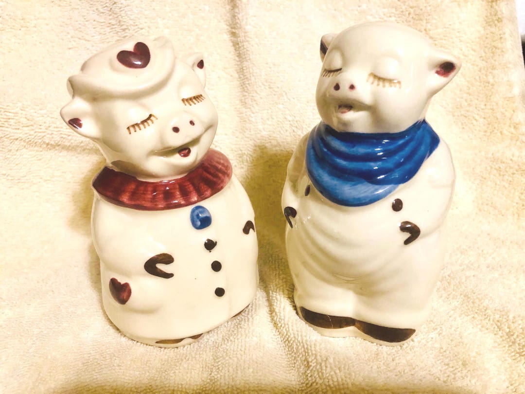 Shawnee Smiley and Winnie Pig 5 Salt and Pepper Shakers - Etsy