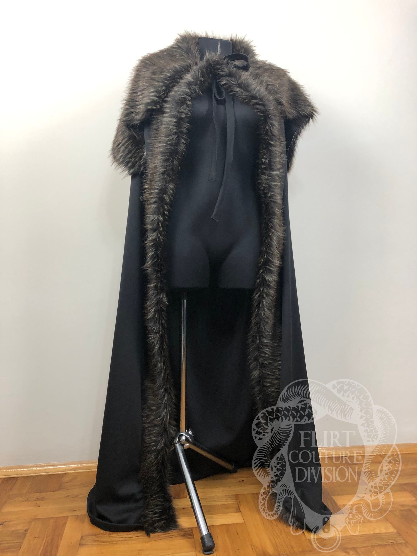 Royal Black Cape Fake Fur Collar, Viking Cosplay Cape, Vegan Fur ...