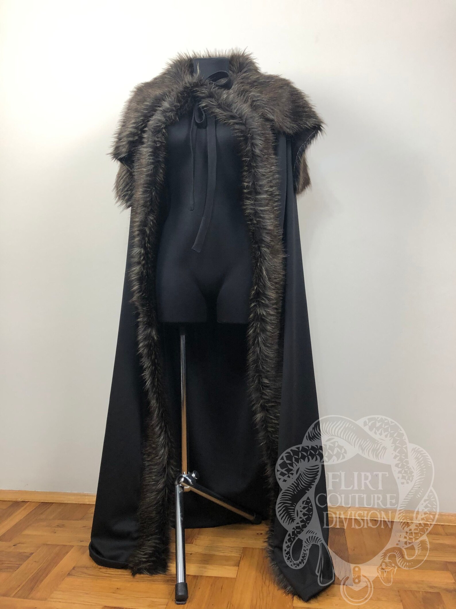 Royal Black Cape Fake Fur Collar, Viking Cosplay Cape, Vegan Fur ...