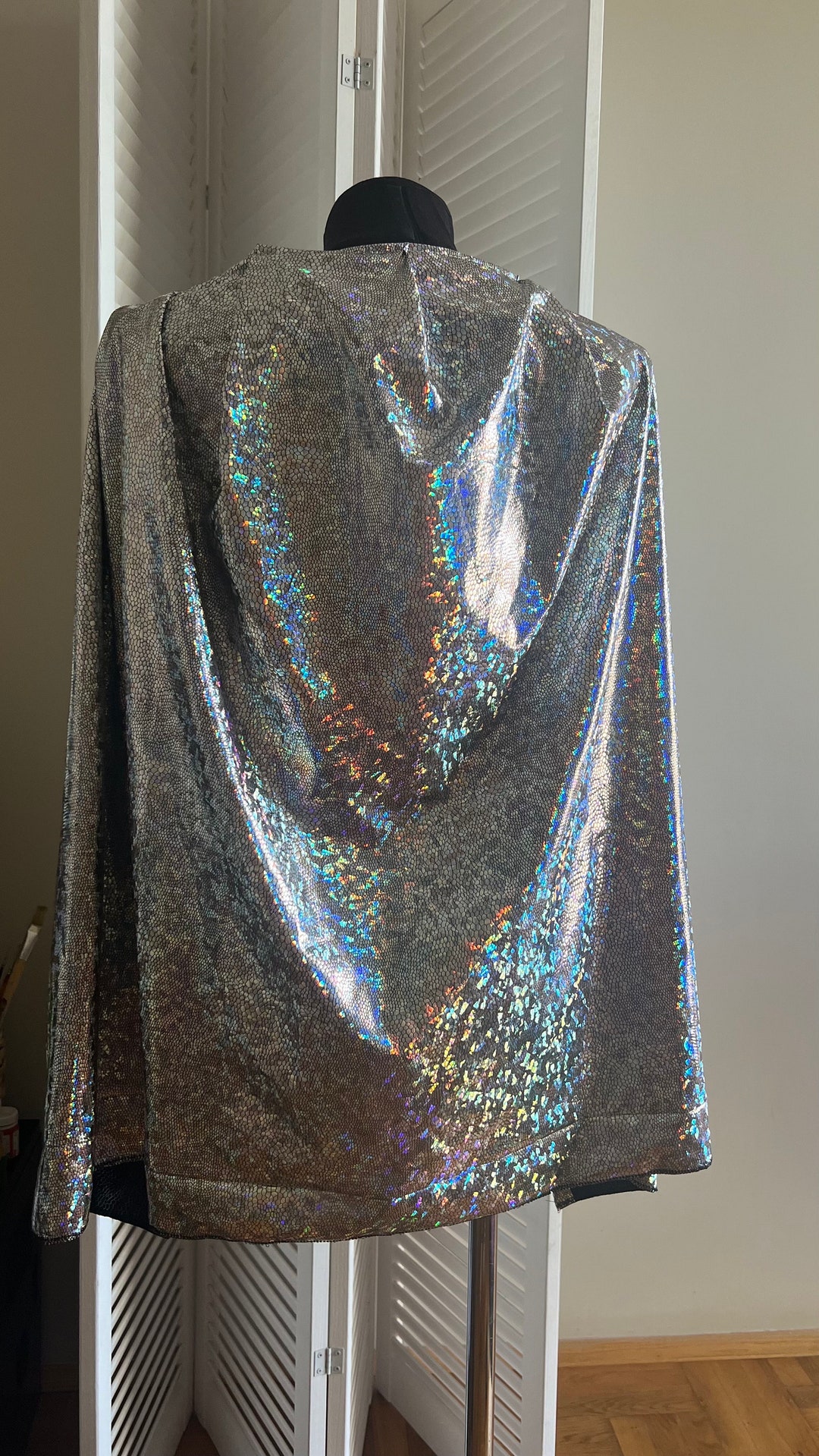 Silver Cape, Hologram Cloak, Arm Wrestling Cape, Queen Cloak, Cosplay ...