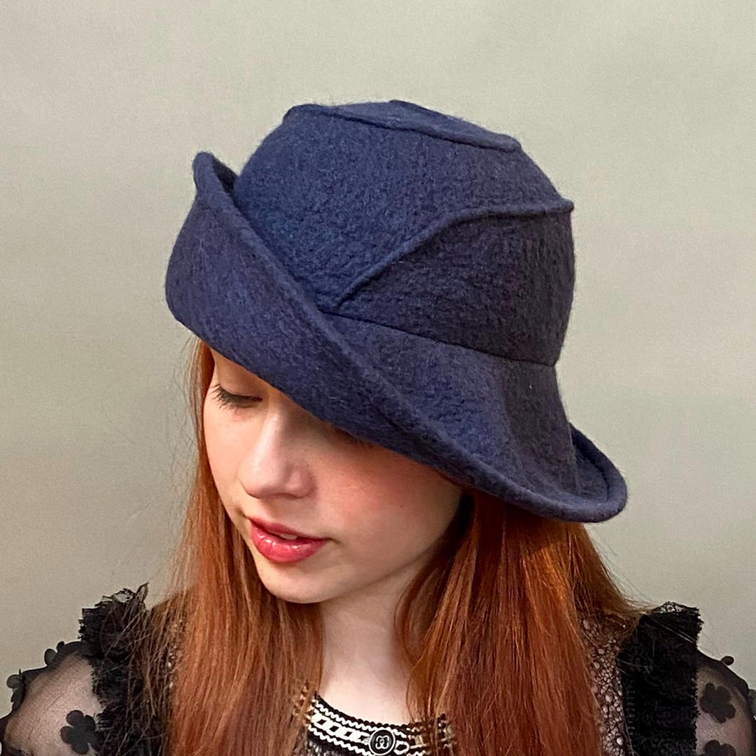 Navy Posable Brimmed Hat W/pintuck Swirl - Breton Brimmed Vintage Style ...