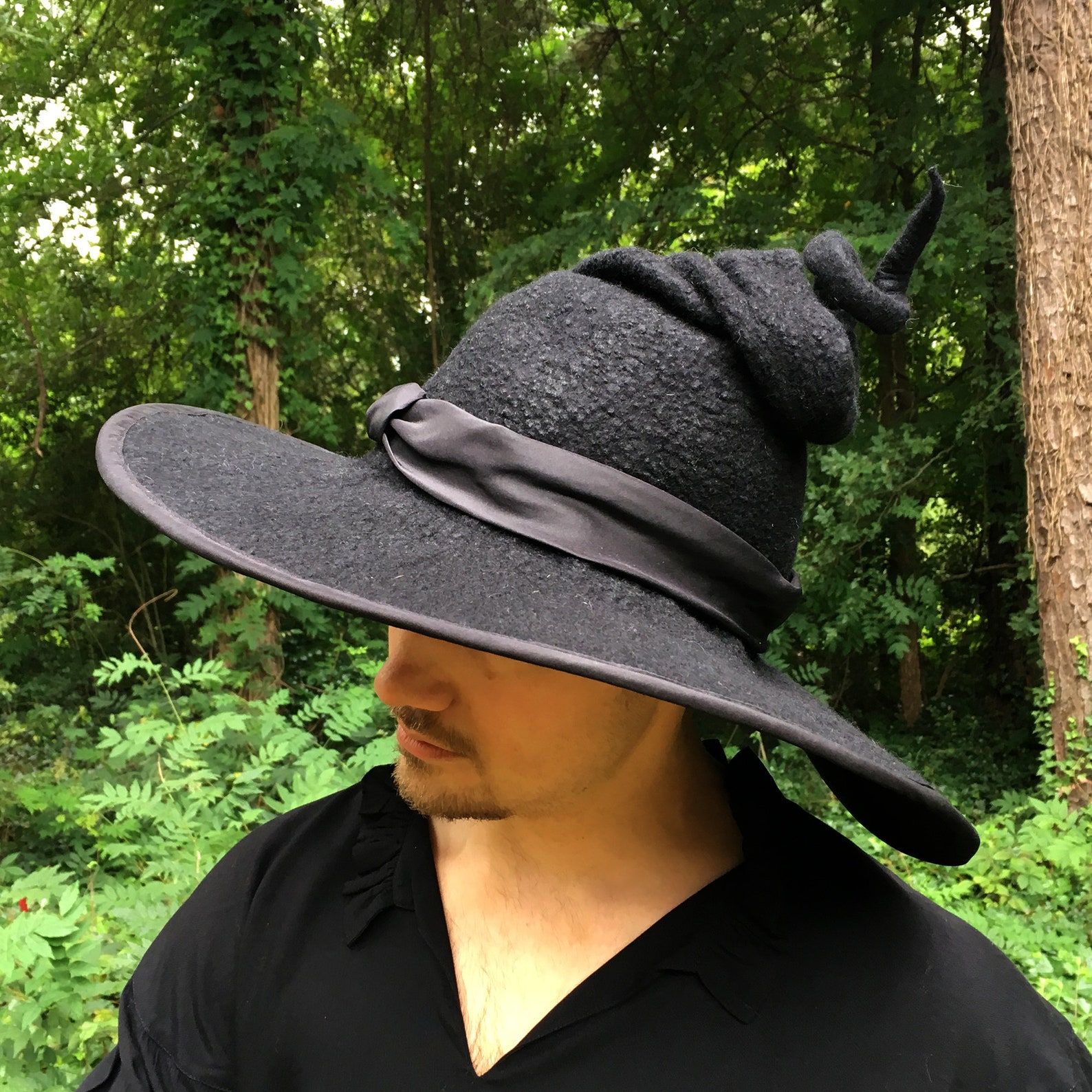 Wizard Hat in Solid Black With Curly Point Hand Felted | Etsy