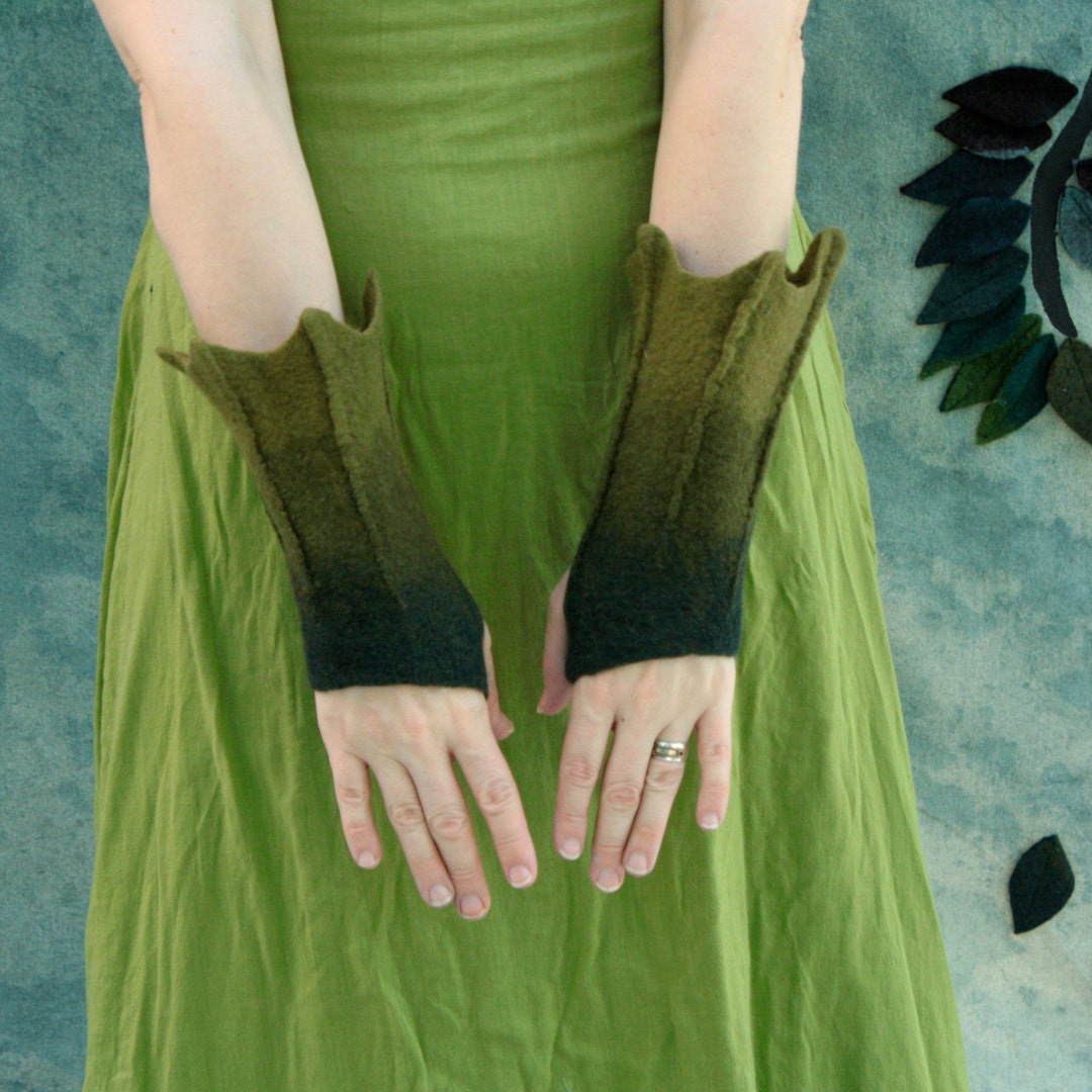 Dragon Cuffs - Elf Gauntlets - Dragon Mittens - Fingerless Mittens ...