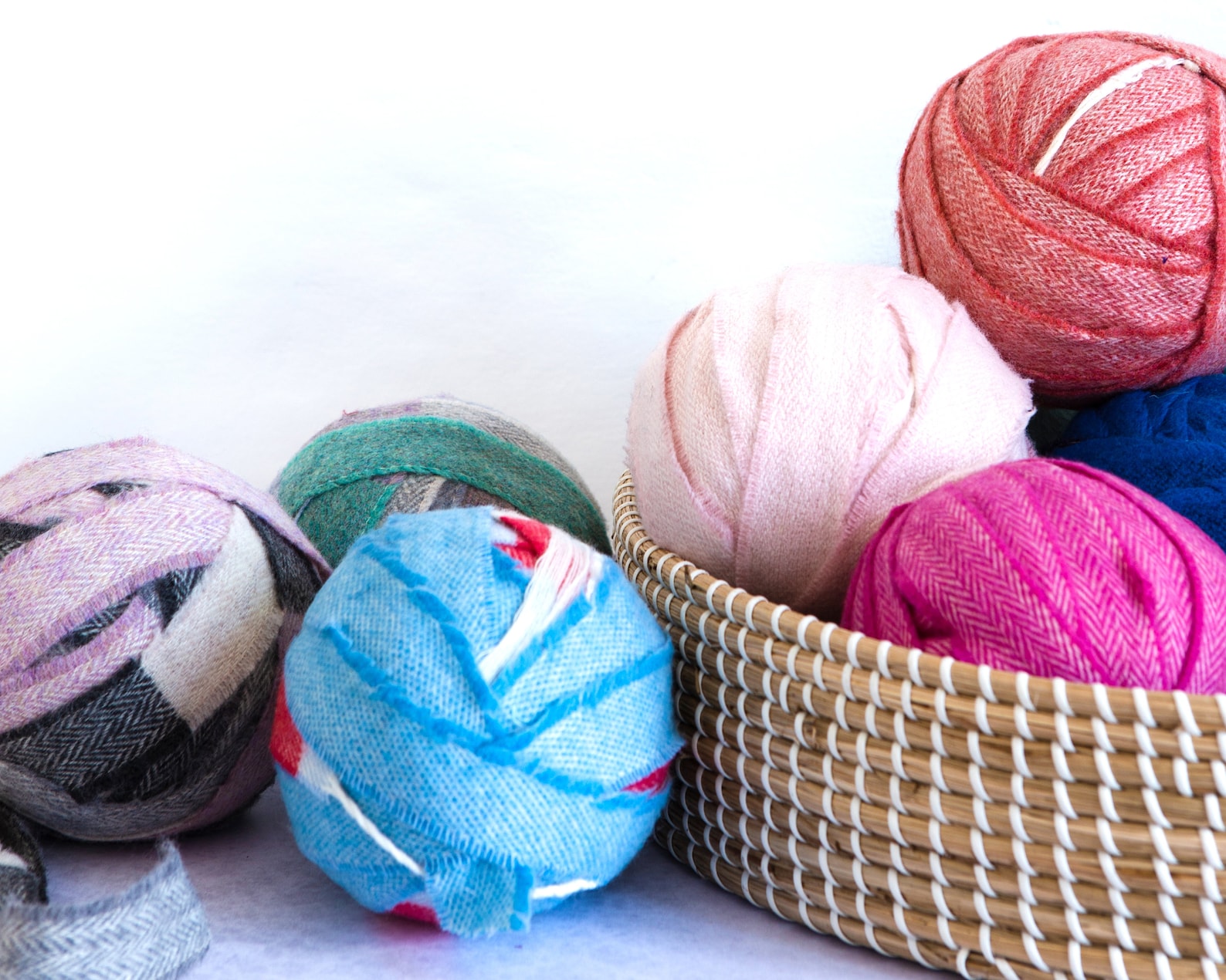 100% Wool Rag Rug Blanket Yarn Selvedge Strips mixed Colours - Etsy