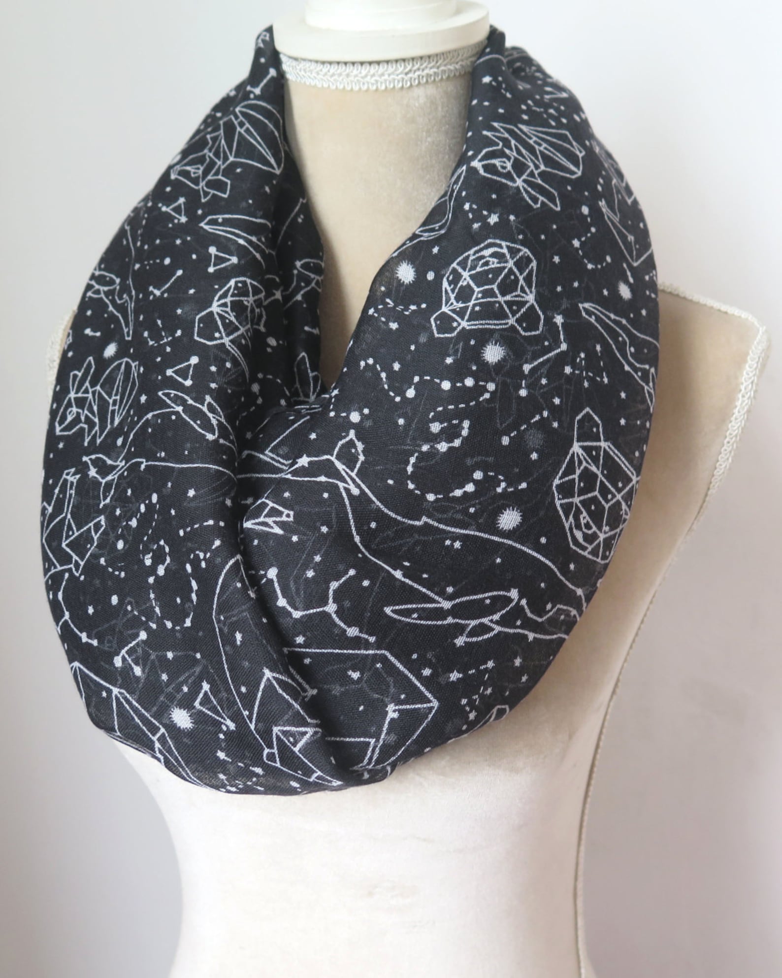 Black Constellation Print Infinity Loop Scarf Women's Accessories Gift ...