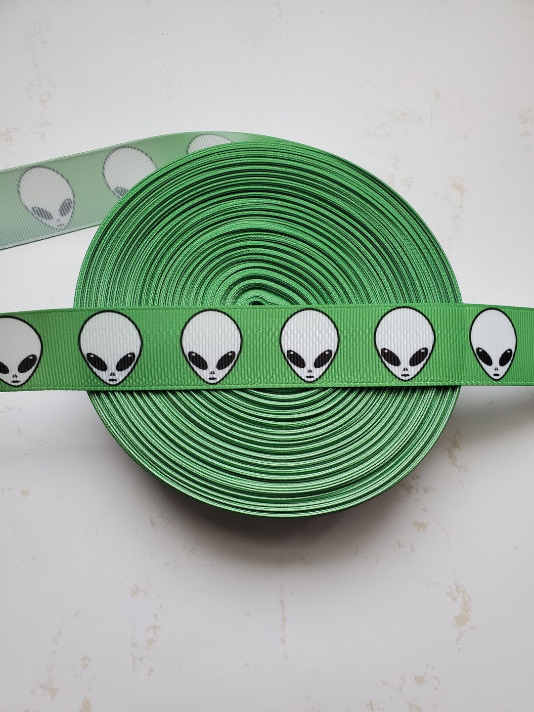Sci Fi Ribbon, Alien, Horror Ribbon, Grosgrain Ribbon, Alien Head, Ufo ...