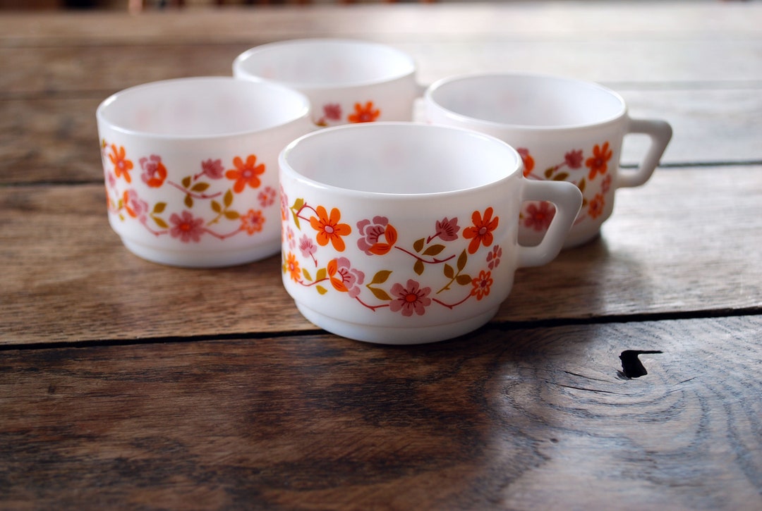 60s / 70s White & Orange Floral Cups - Etsy