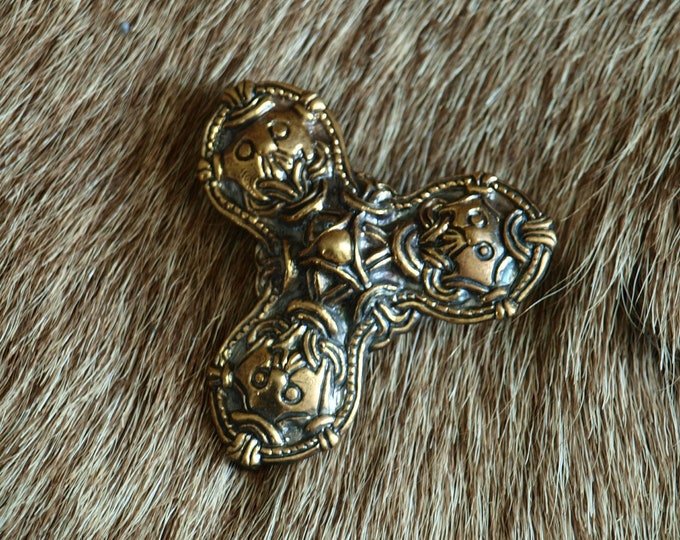 Trefoil Brooch From Kvarberg - Etsy