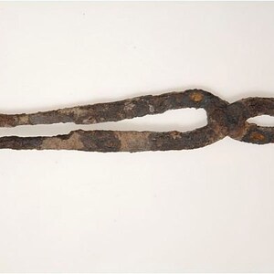Medieval Pliers - Etsy