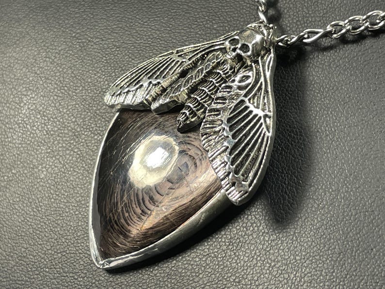 Hypersthene Death's Head Hawk Moth Pendant Natural Gemstone Insect ...