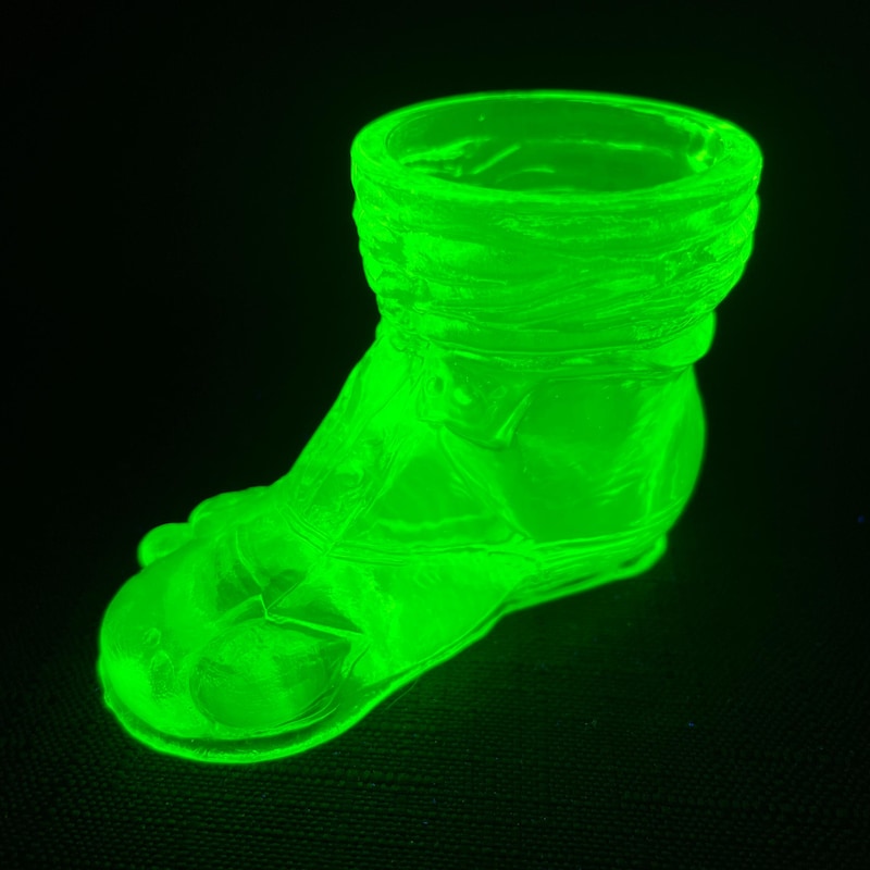 Vintage Glass Shoe - Etsy