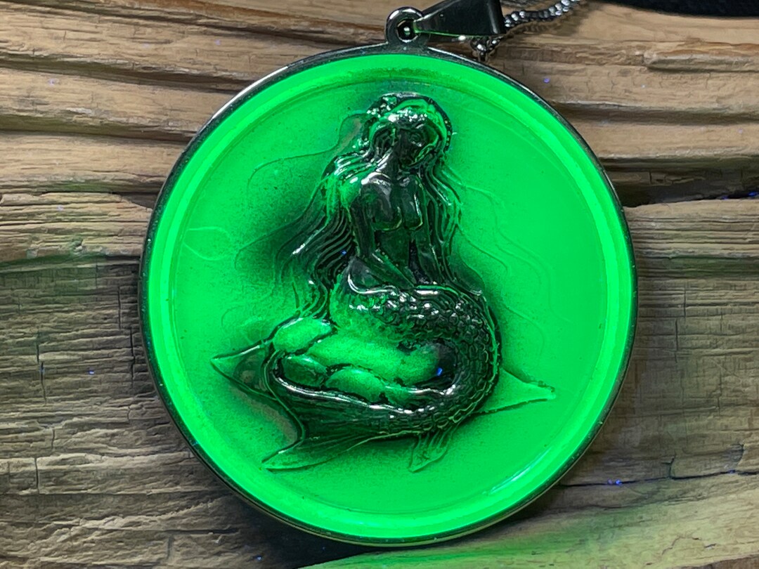 Mermaid Uranium Pendant Fluorescent UV Vaseline Glass Necklace Antique ...
