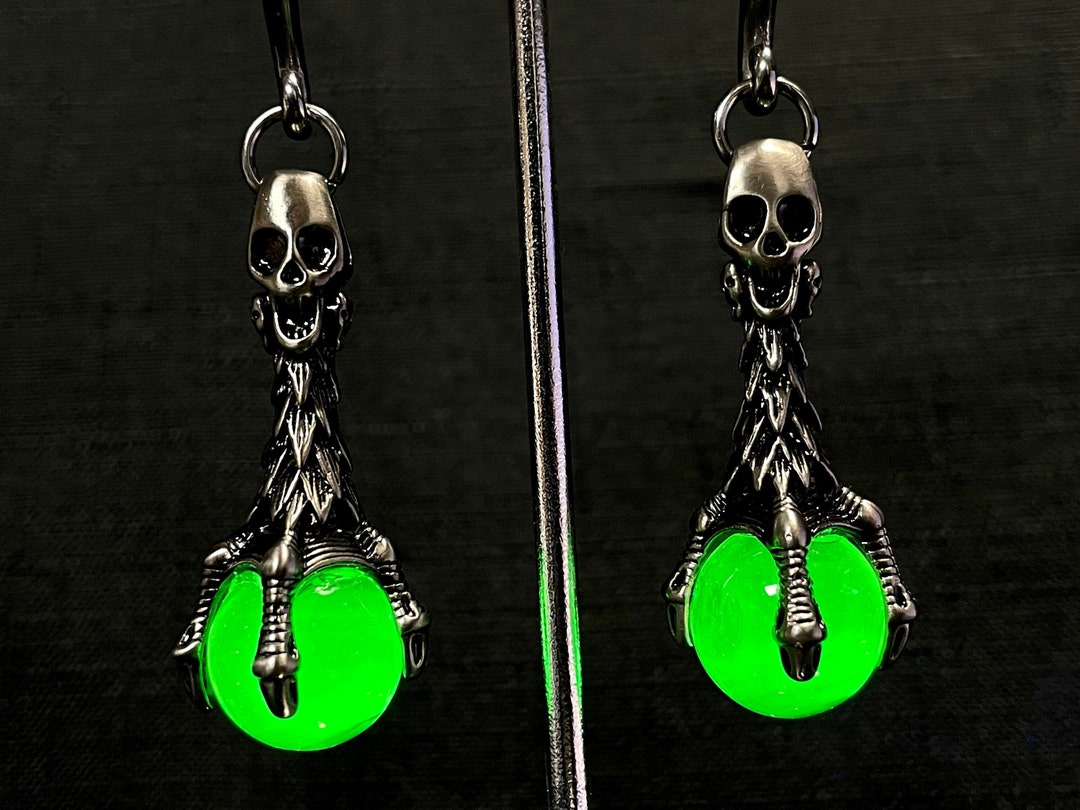 Uranium Glass Claw Skull Ear Hanger 14g-00g PAIR Fluorescent Weights ...