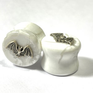 Howlite Bat Plugs 9/16” 14.3 Mm - Etsy