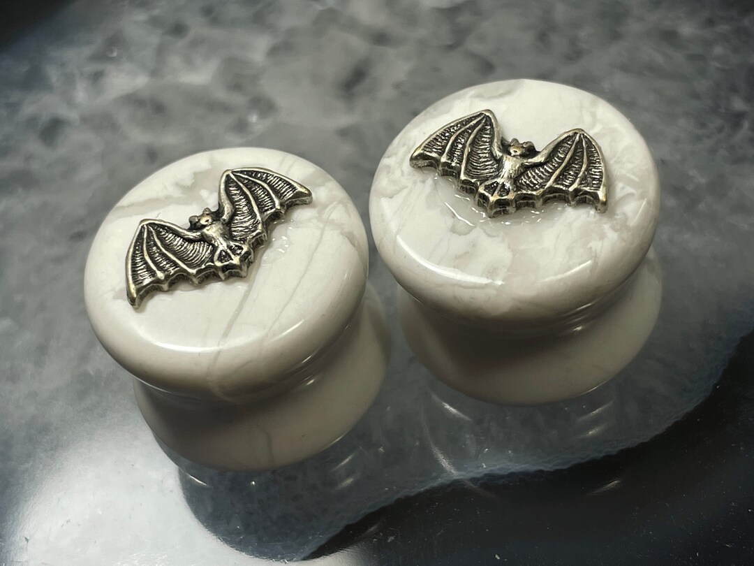 Howlite Bat Plugs 9/16” 14.3 Mm - Etsy