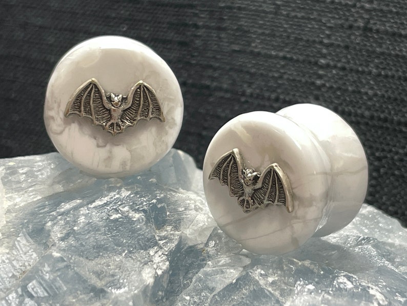 Howlite Bat Plugs 9/16” 14.3 Mm - Etsy
