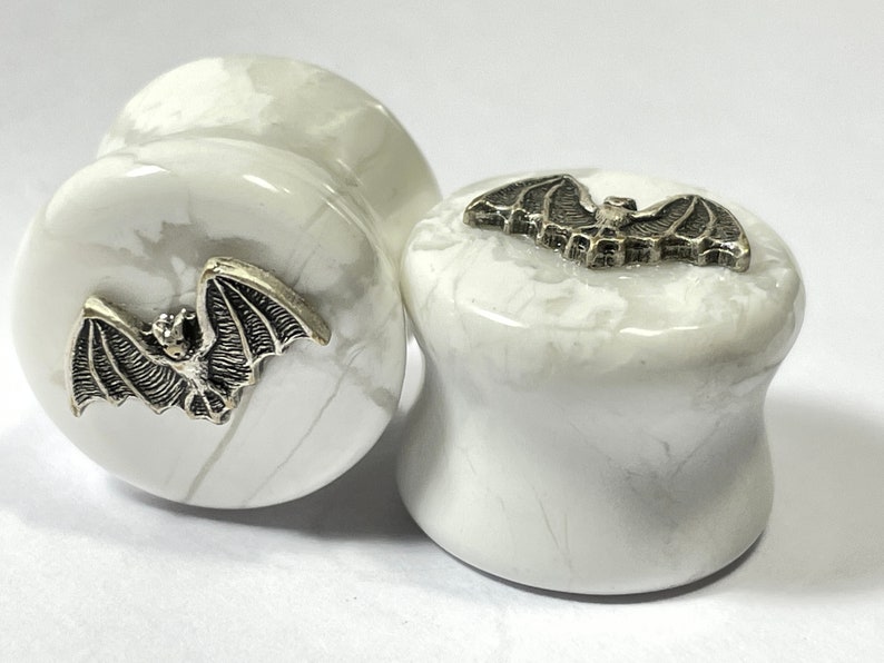 Howlite Bat Plugs 9/16” 14.3 Mm - Etsy