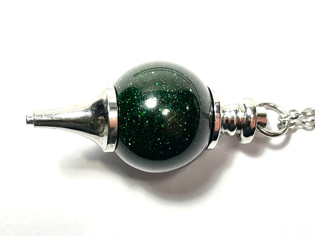 Green Goldstone Pendulum Necklace Dowsing Divination Hypnotism Pendulum ...