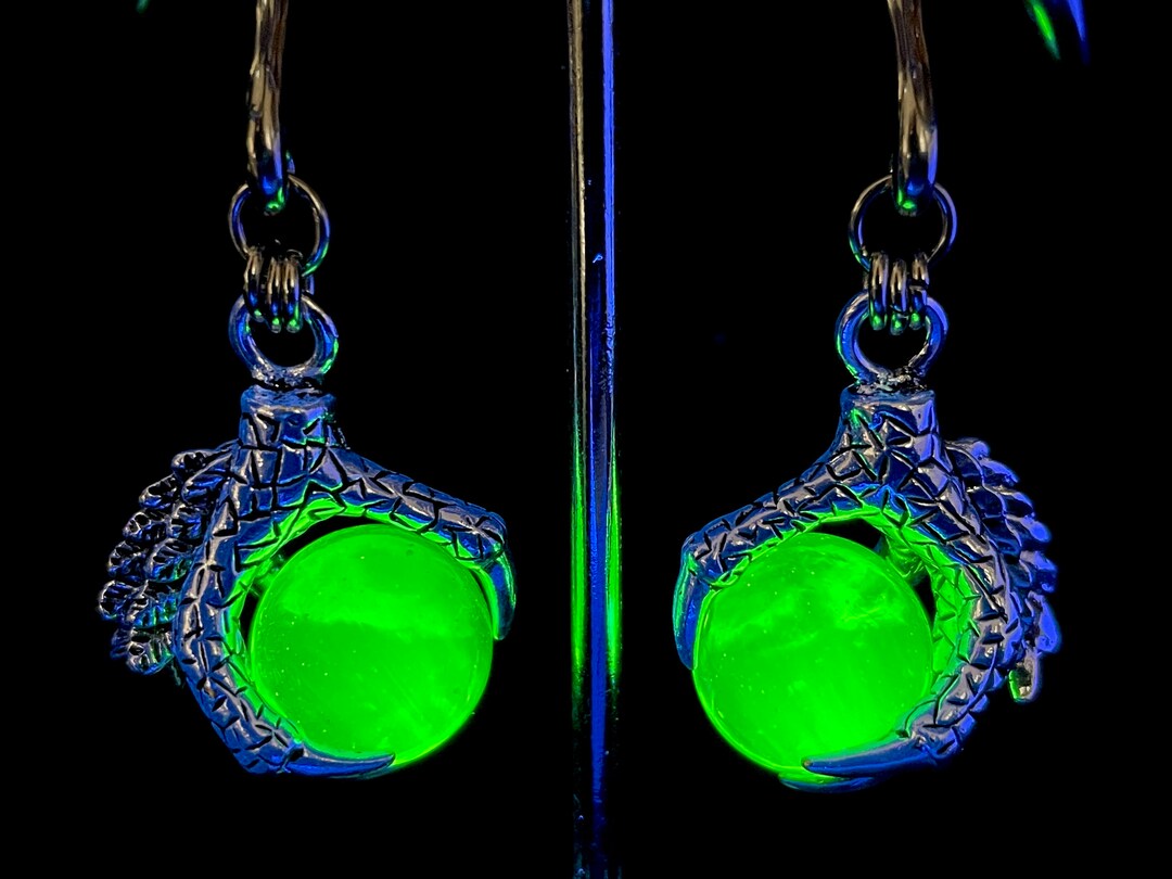 Uranium Dragon Claw Ear Weight 14g-00g PAIR Fluorescent Hangers Hawk ...