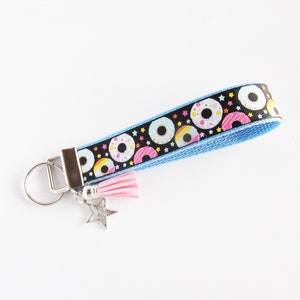 Glittered Donut Key Fob - Doughnut Key Fob Wristlet - Doughnut Keychain ...