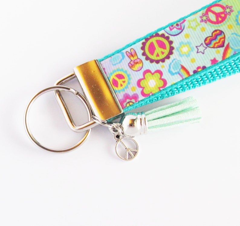 Retro Key Fob - Peace Sign Hearts Flower Key Fob - Retro Keychain ...