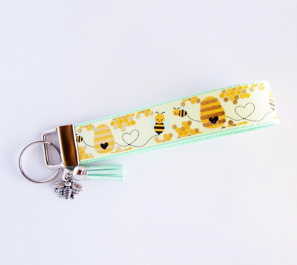 Bumblebee Key Fob - Bumblebee Keychain - Beehive Key Fob - Honeycomb ...