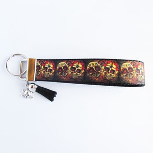 Skull Key Fob - Skull Wristlet - Skull Keychain Key Holder - Skull and ...