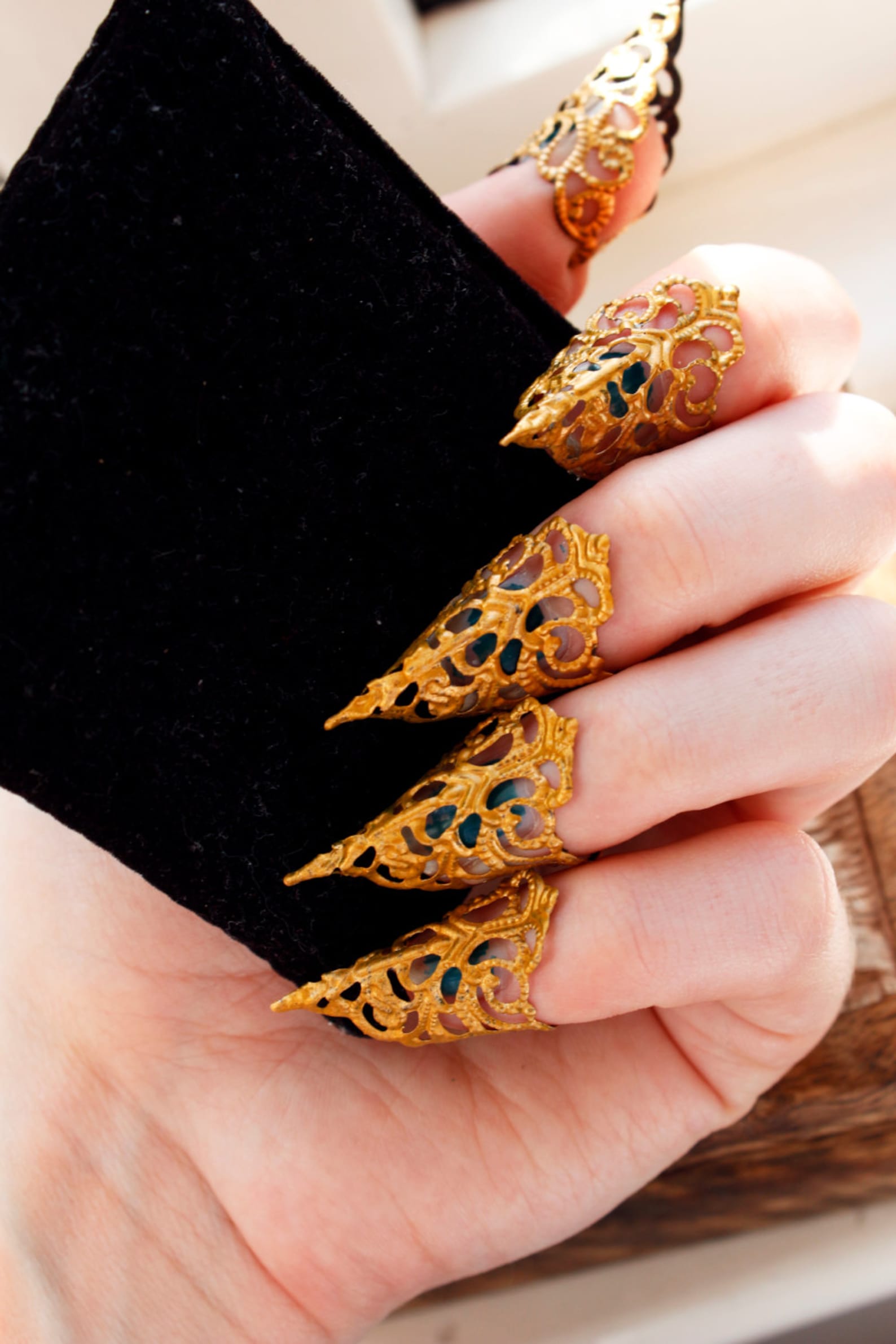 Gold Nail Claws Set of 5 Adjustable Blunt or Sharp | Etsy