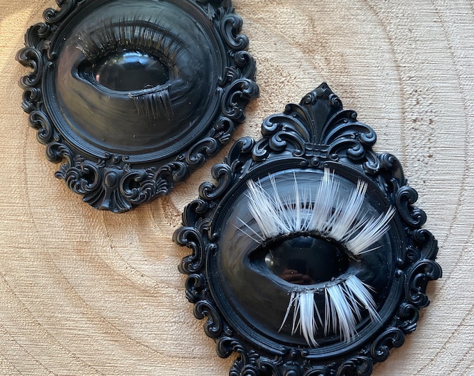 Mini Eye Wall Sculpt - Spooky Gallery Wall Filler - Halloween Decor - Etsy