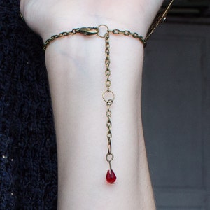 Gold Glove Claws Emerald Cardinal Goth Jewellery Nail Rings Cosplay ...