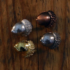 Acorn Lapel Pin - Etsy UK