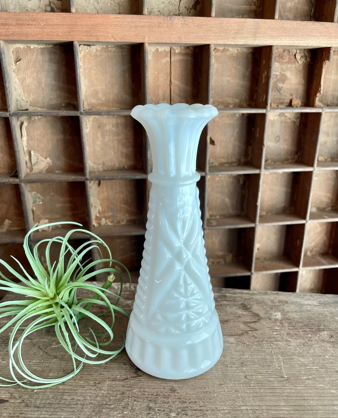 Small Milk Glass Vase - Etsy