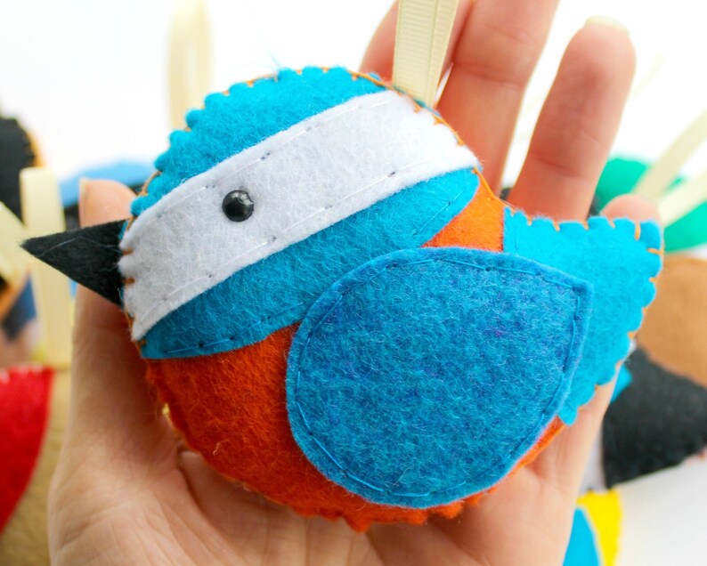 British Birds Garland. Set of 8 Felt Birds. Robin Goldfinch - Etsy