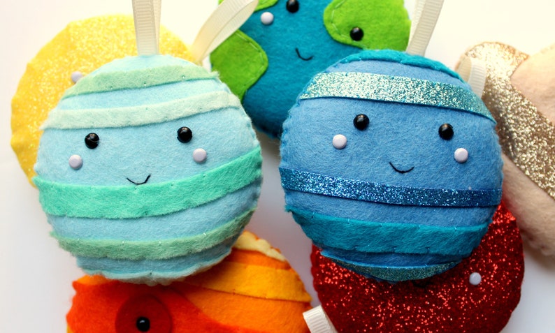 Make Your Own Felt Solar System Garland Kit. Space Garland. - Etsy