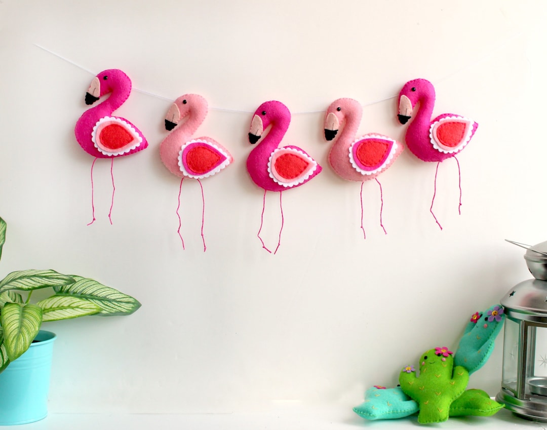 Make Your Own Felt Flamingo Garland Kit. Sewing Pattern. DIY Craft. Sew ...