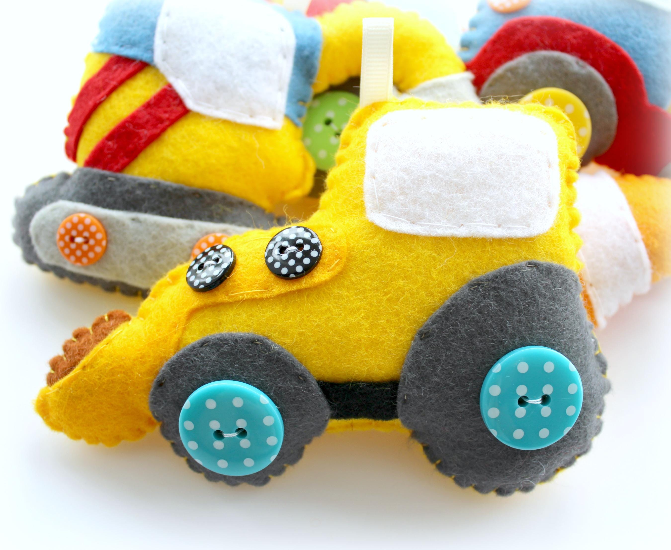 Felt Construction Vehicle Garland. Handmade Set of 6 Felt Decorations ...