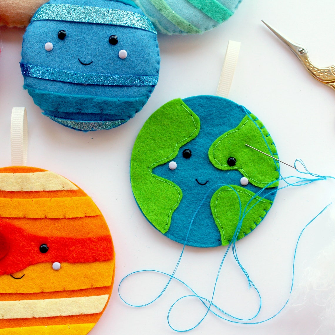 Make Your Own Felt Solar System Garland Kit. Space Garland. - Etsy