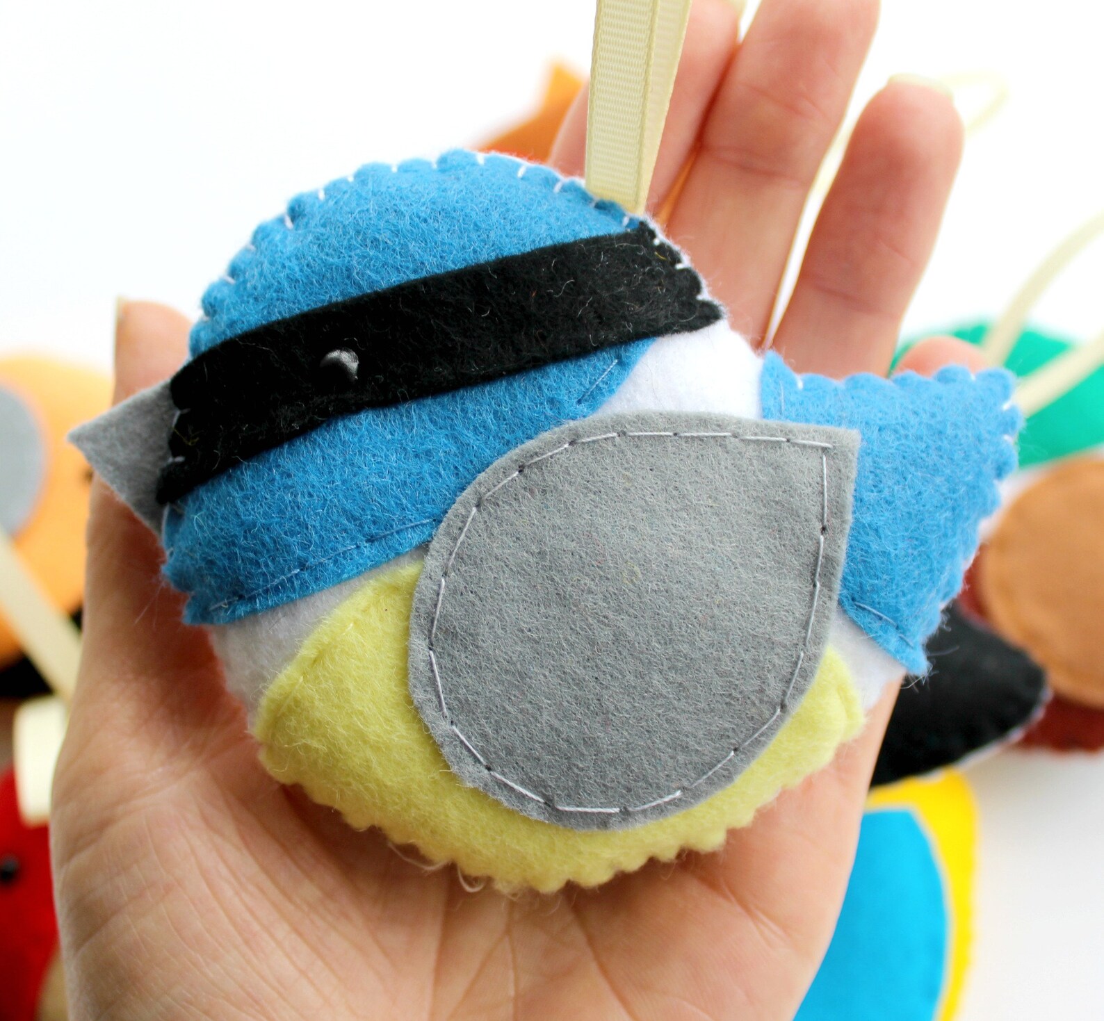 British Birds Garland. Set of 8 felt birds. Robin goldfinch | Etsy