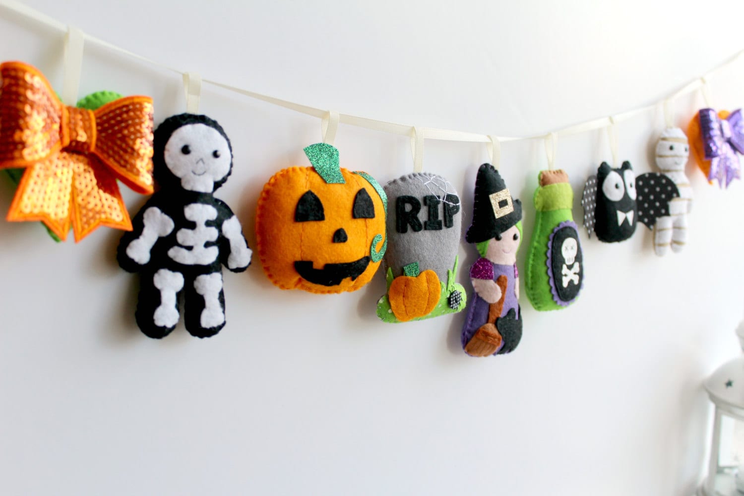 Make Your Own Felt Halloween Garland Kit. Sewing Pattern. DIY | Etsy UK