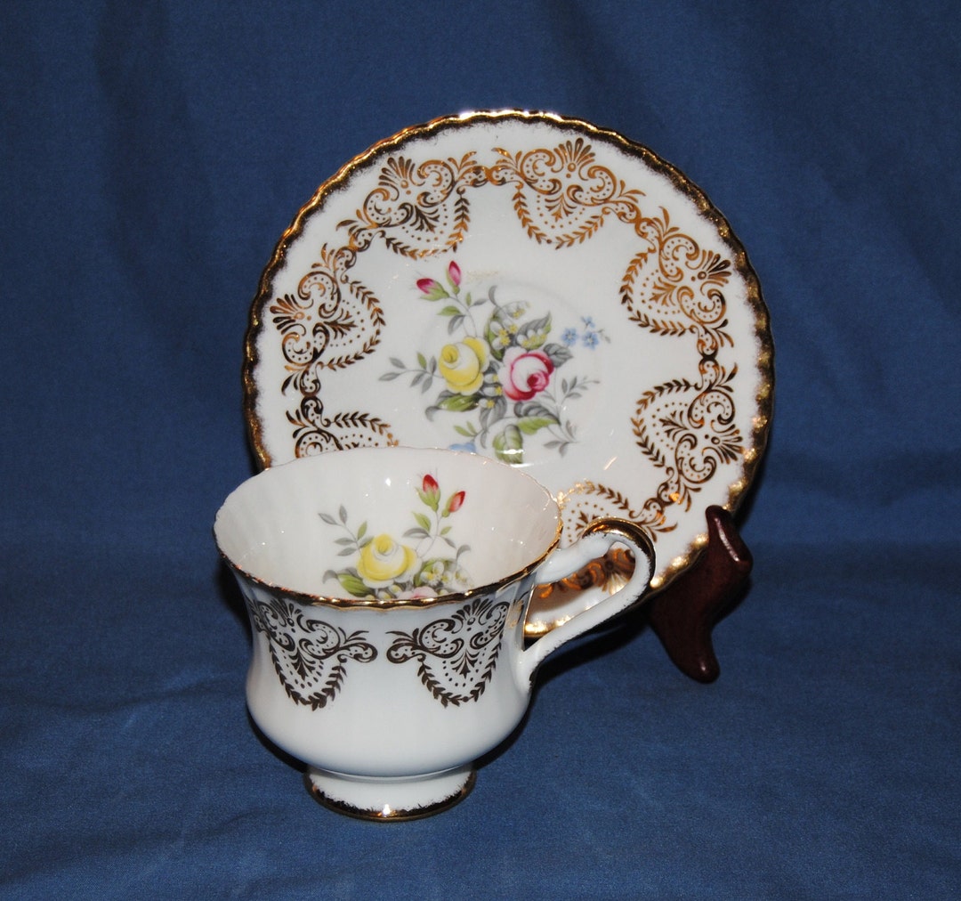 Beautiful Vintage, Paragon, Fine Bone China Teacup and Saucer - Etsy
