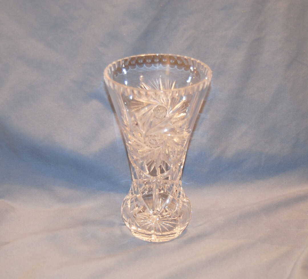 Beautiful Vintage 8 Inch Tall Cut Crystal Pinwheel Vase - Etsy