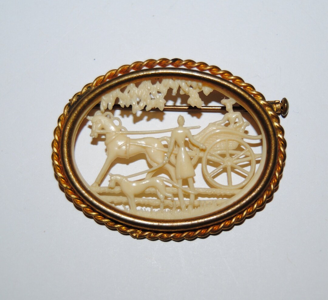 Beautiful Vintage Depose, France Brooch - Etsy