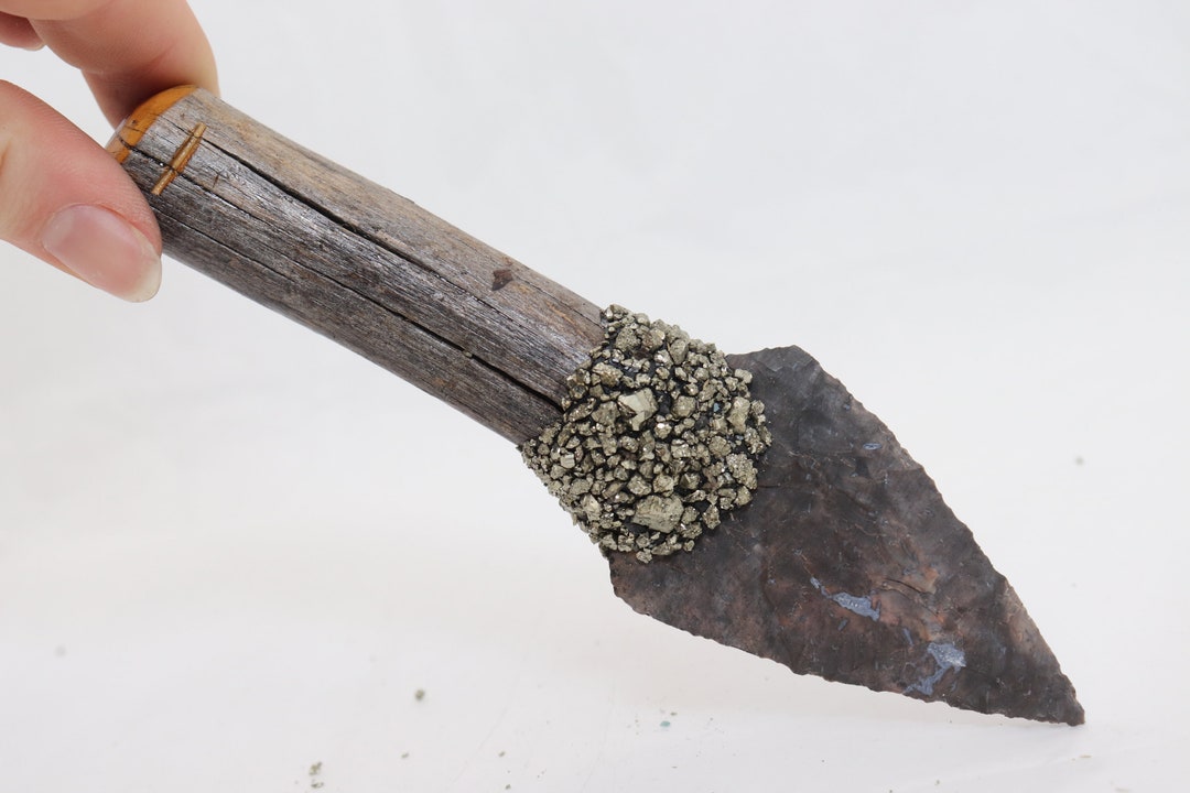 Flint Ridge Flint Pressure Flake Flint Knapped Knife Blade on Cedar ...