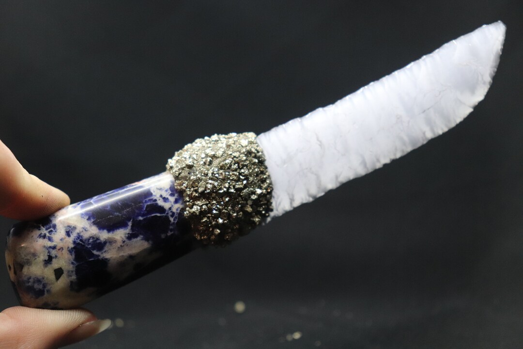 Flint Knapped Silver Fiber Optic Glass Blade Hafted on Polished ...