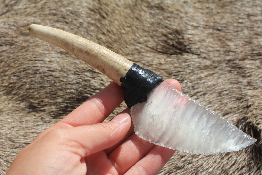 6-1/2 White Fiber Optic Glass Flint Knapped Using Pressure Flaking ...