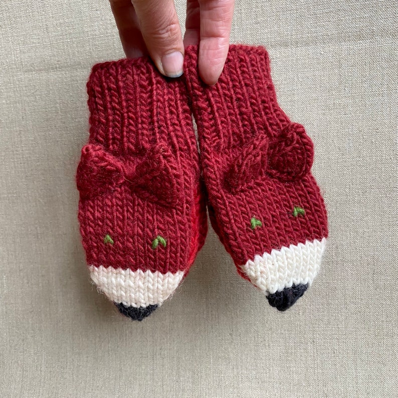 Red Fox Mittens, Child, Hand Puppet, Animal Graphic, Wildlife, Hand ...